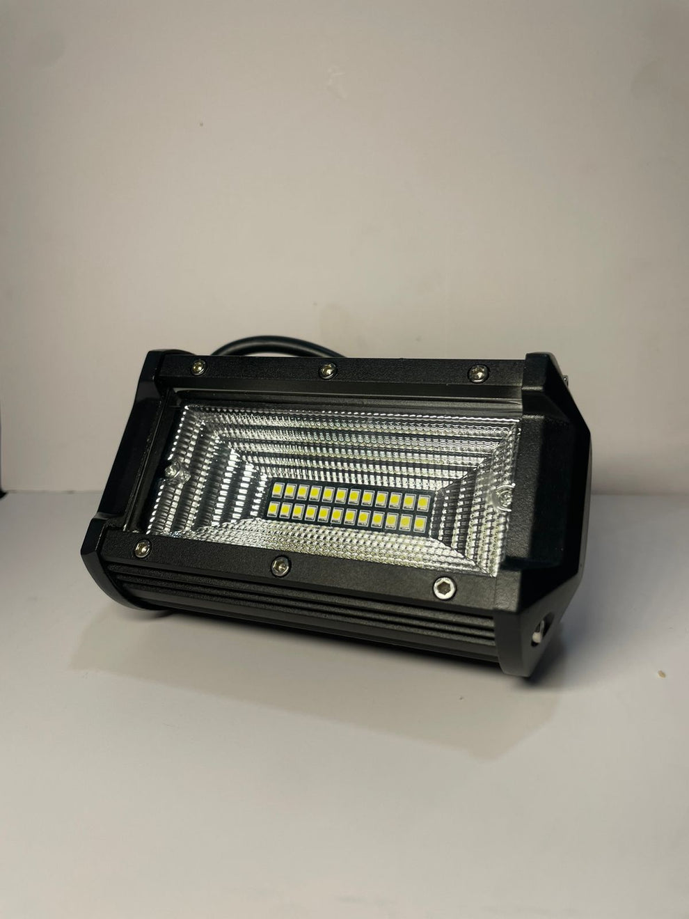 Halógeno LED 6" LUZ BLANCA / FLASHEO (PAR) – TALLER PIPO DE COSTA RICA